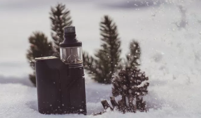 3 Quick Tips for Proper Outdoor Winter Vaping - The Vape Mall